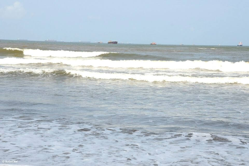 Sinquerim Beach Goa, India (Location, Activities, Night Life, Images ... Sinquerim Beach Goa, India (Location, Activities, Night Life, Images ...
